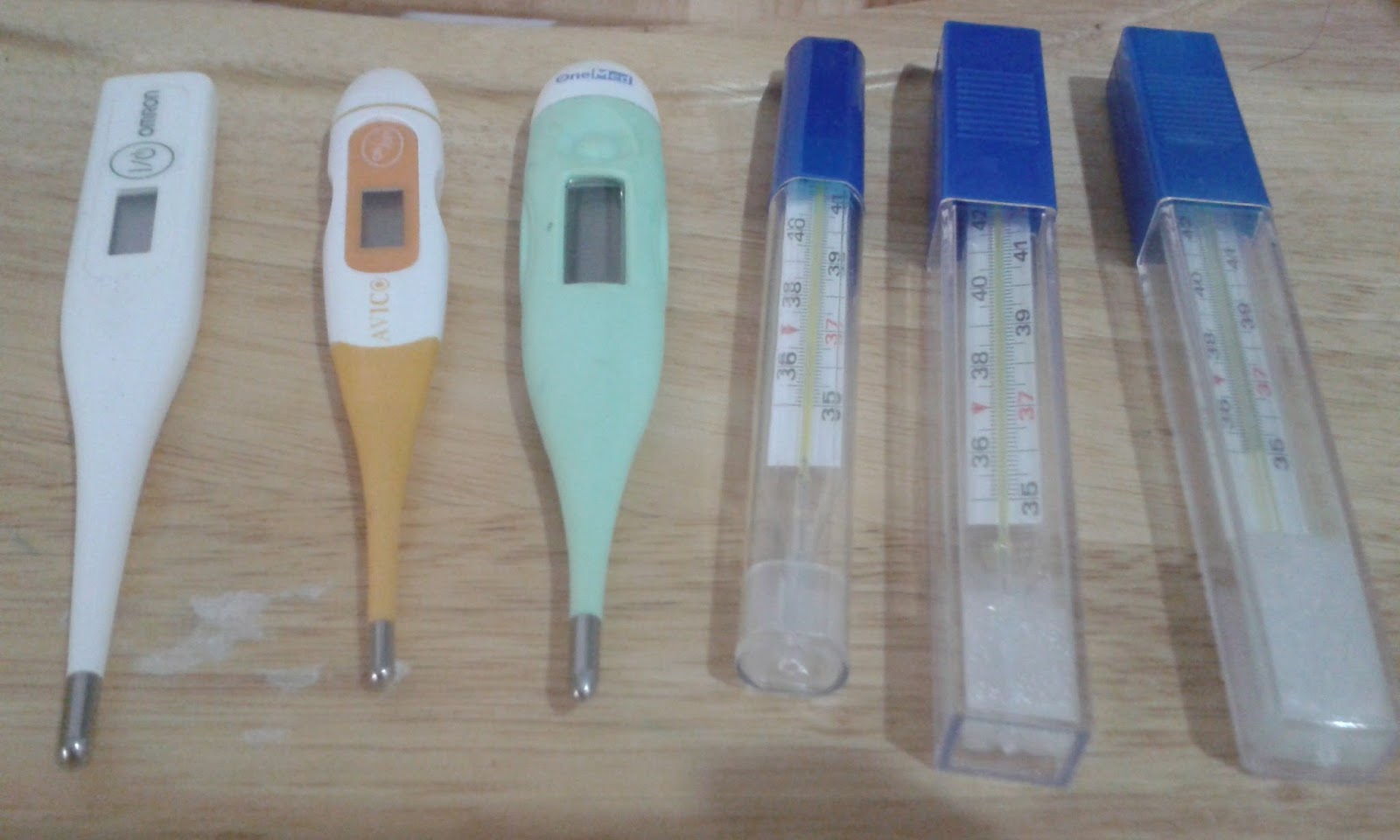 Prosedur Pemeriksaan Suhu Tubuh dengan Termometer Air Raksa dan Digital