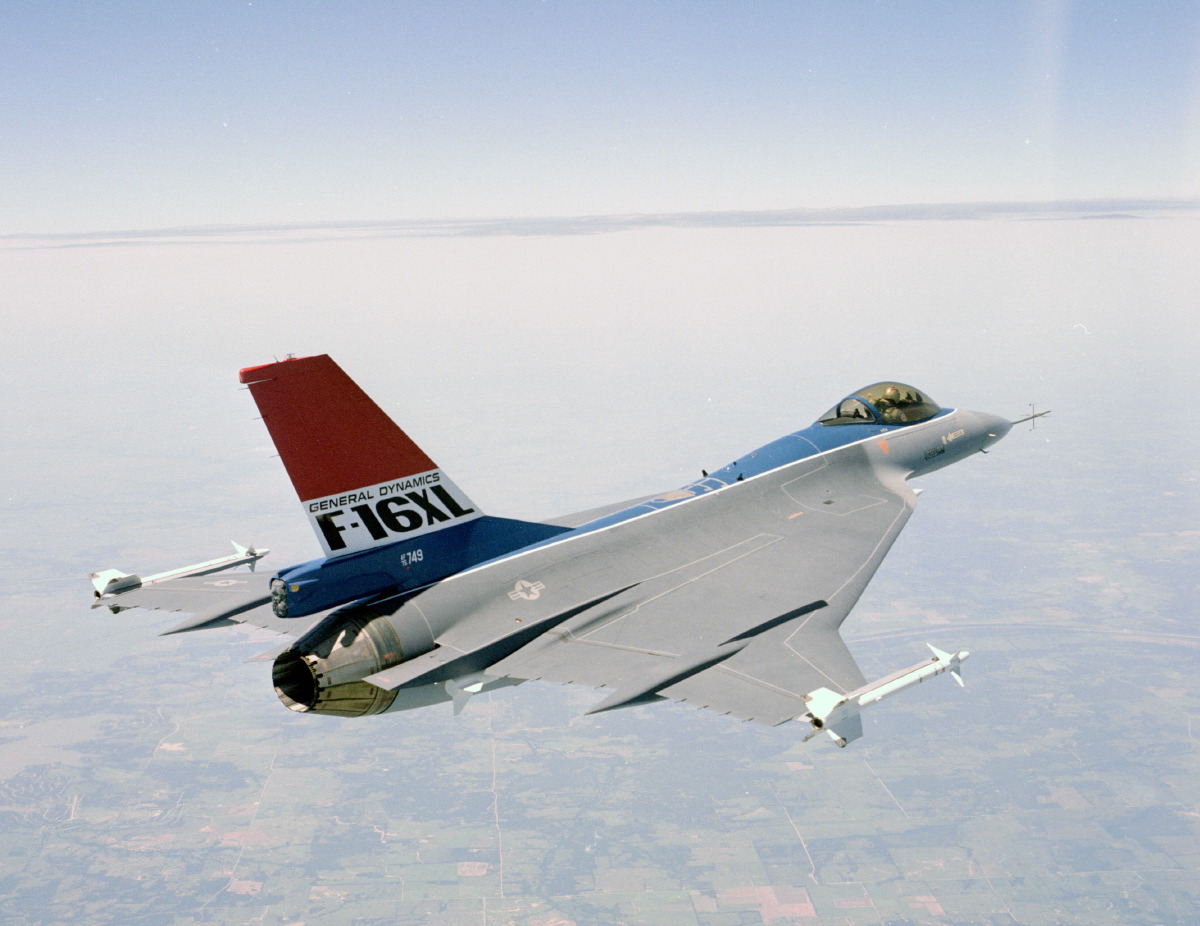 F-16XL | Daffa's Blog