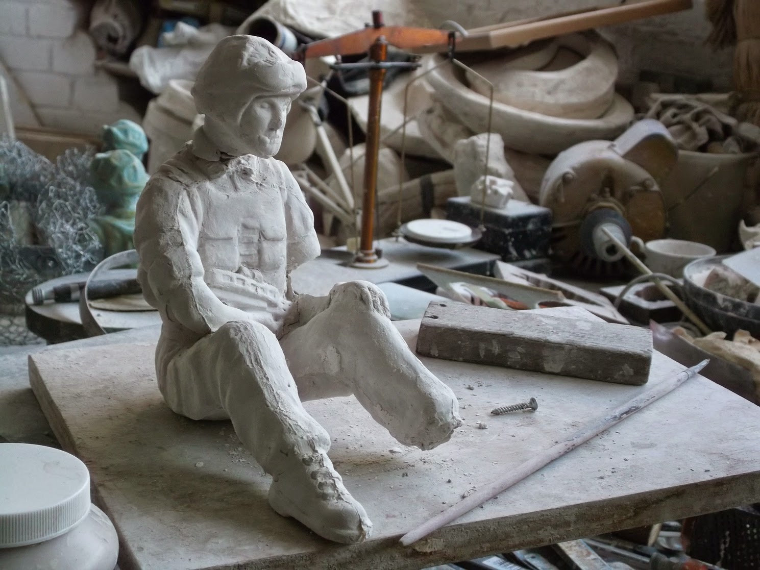 Christina's Anatomy : Breaking the Mould - An Interview with Carol McNicoll