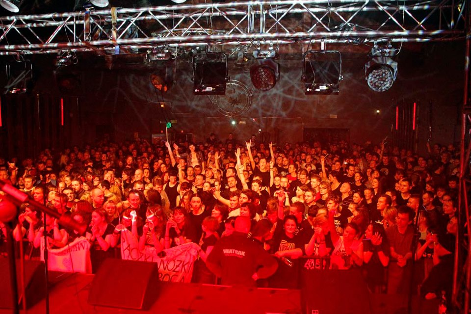 Bohaterowie wymyśleni.: COMA - CK Wiatrak