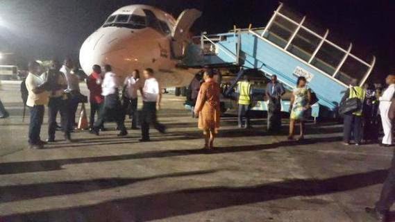 Photos: Pilot turns off plane and ask passengers to disembark