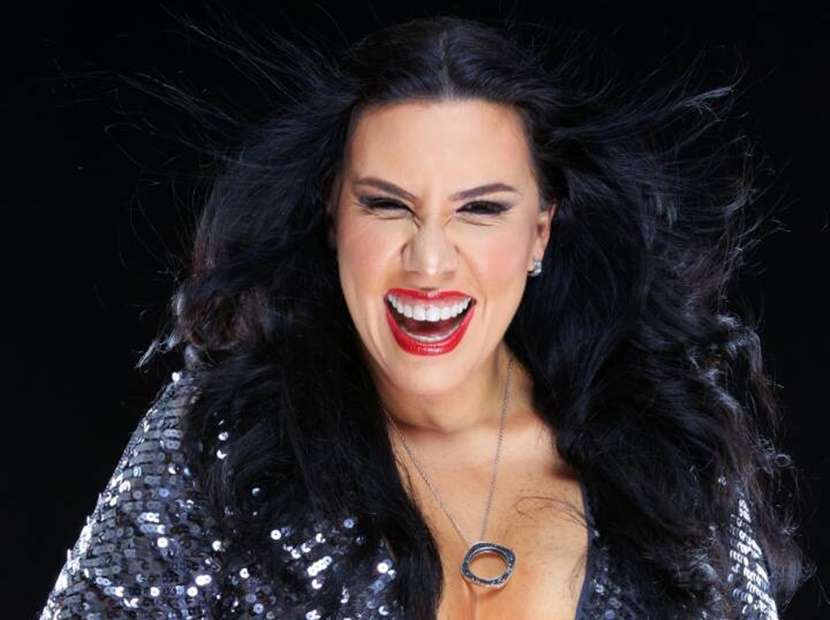 VANESSA SENIOR PRESENTA "EL DOCUMENTAL" UN RECORRIDO SOBRE SU VIDA