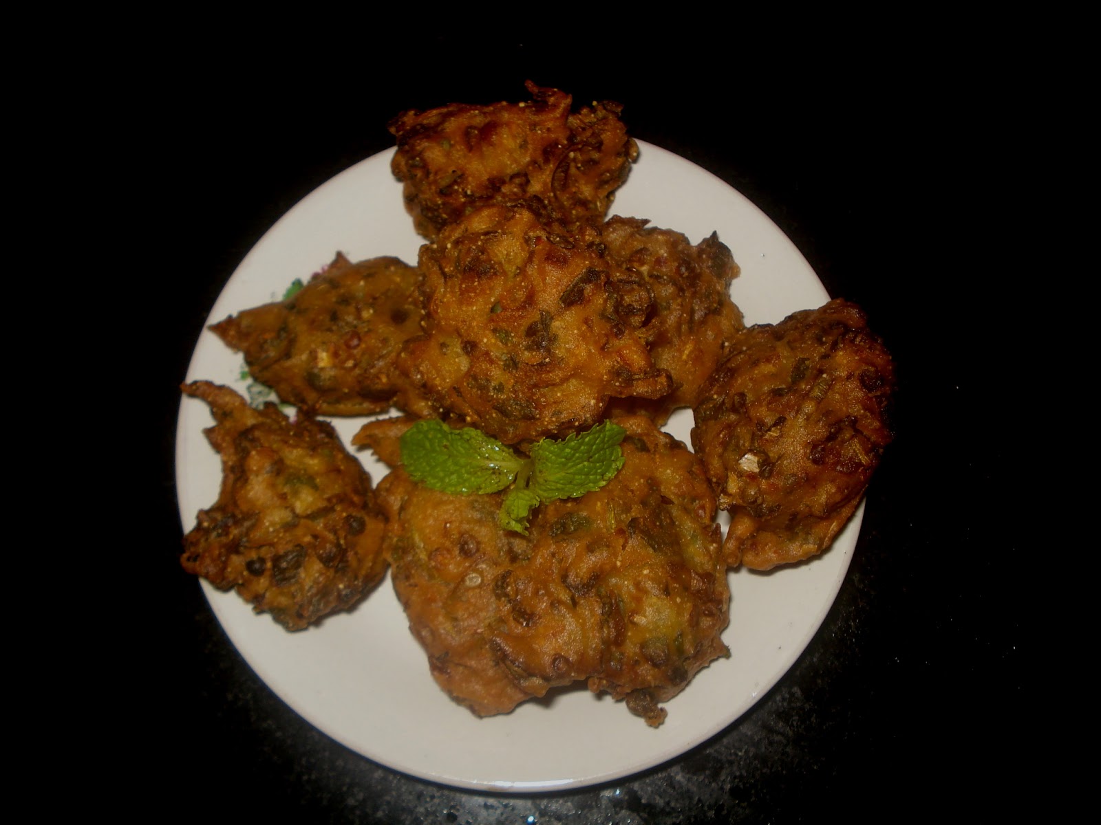 Jay's Veg Kitchen: LADY'S FINGER FRY/ BHINDI PAKODA