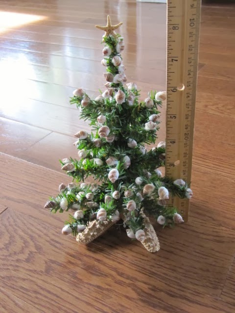 Sew Many Ways...: Seashell Christmas Tree…Thrift Store Find