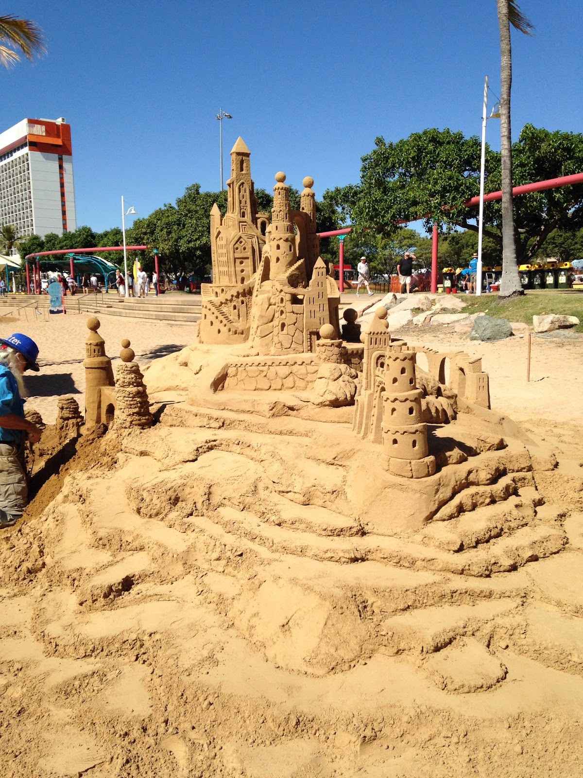 BTC Blog: Art Students Visit the Strand Ephemera.