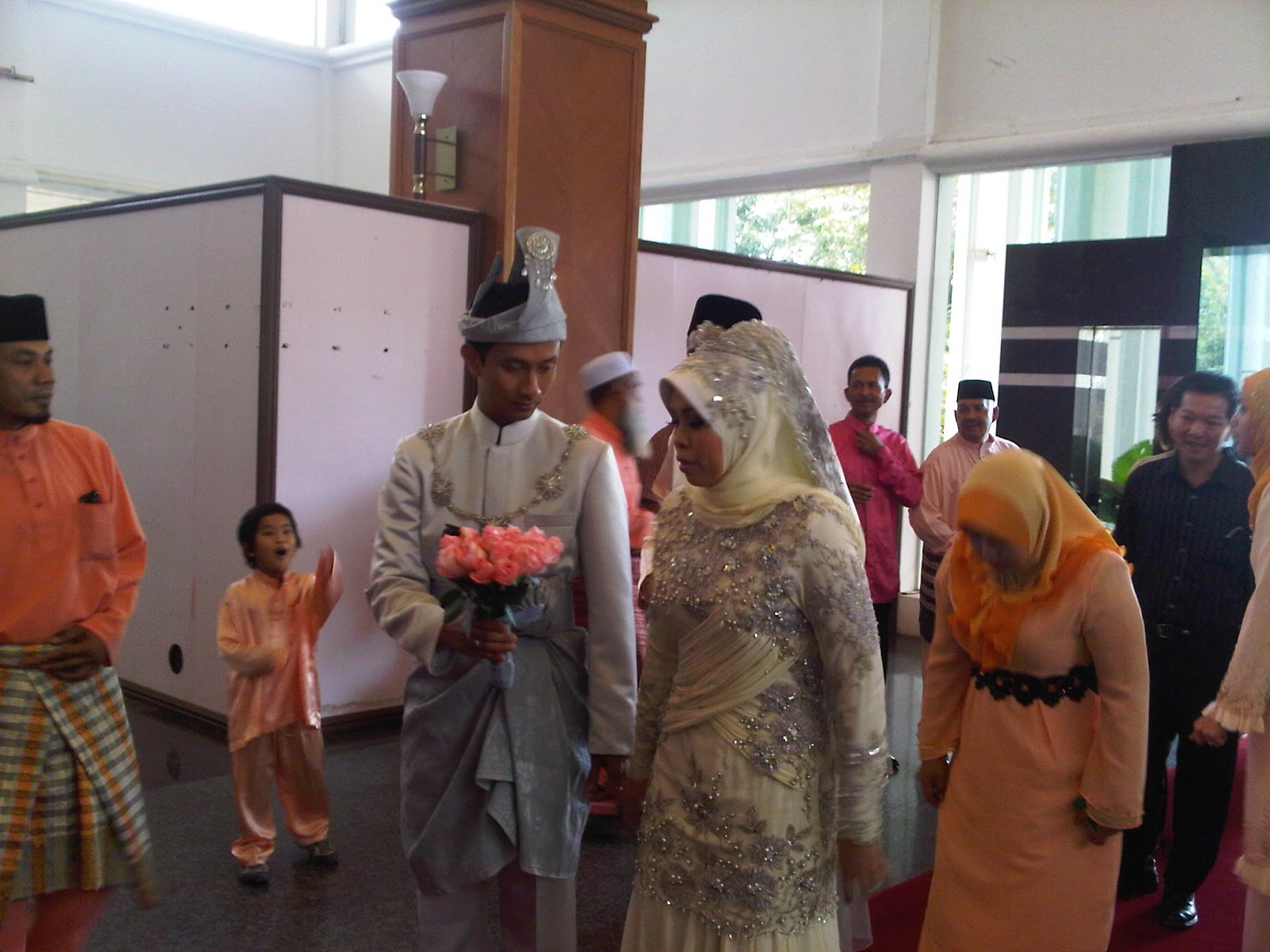 WZWH: Tengku Puan Pahang Berangkat Ke Majlis Perkahwinan Puteri Dato ...