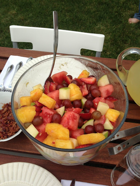 That Winsome Girl: Kicking Off Summer with a Birthday Cookout