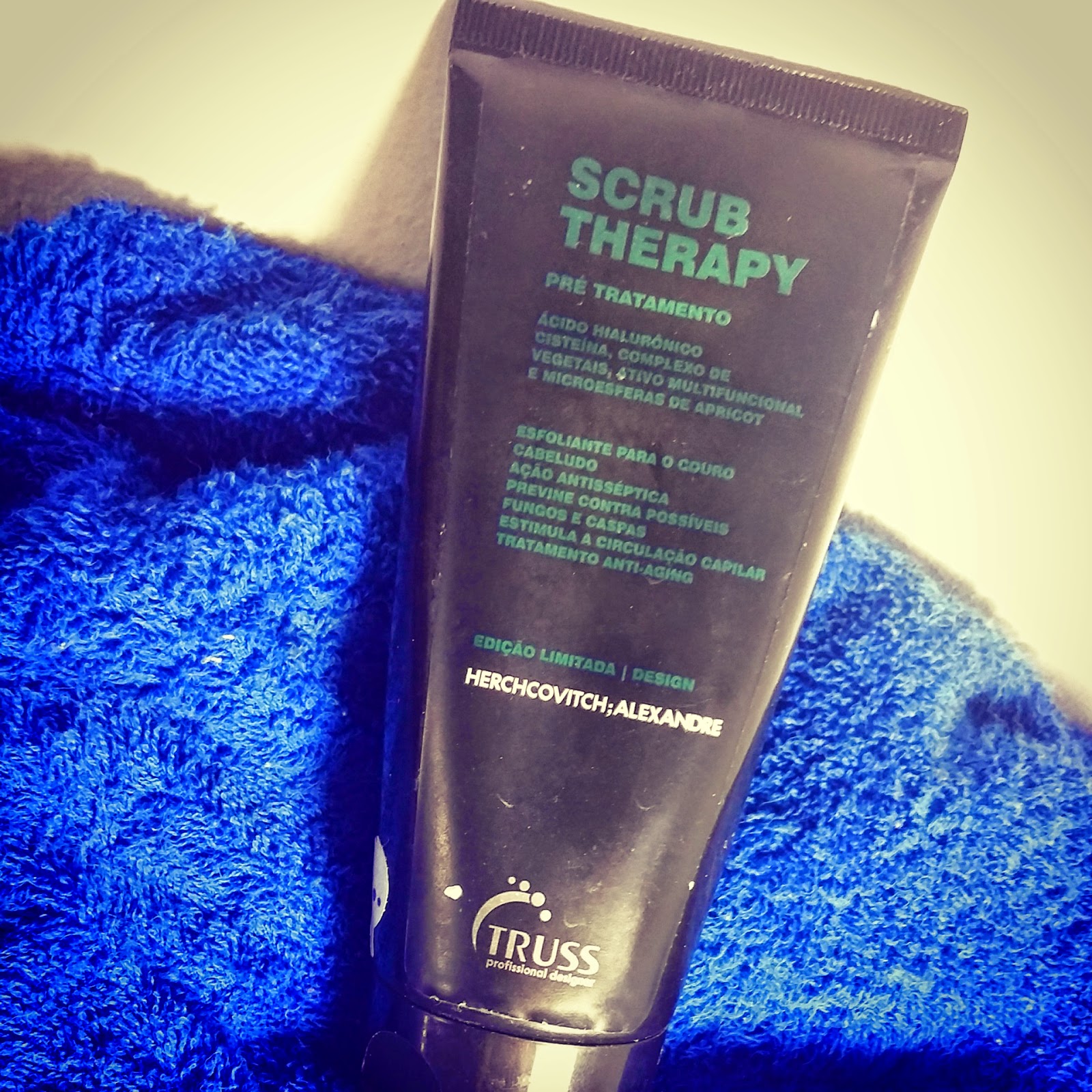 Amadinho: Scrub Therapy by TRUSS PROFESSIONAL.