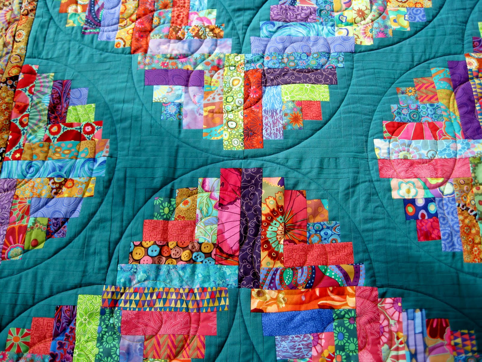 Finely Finished Quilts: Mary's Curved Log Cabin