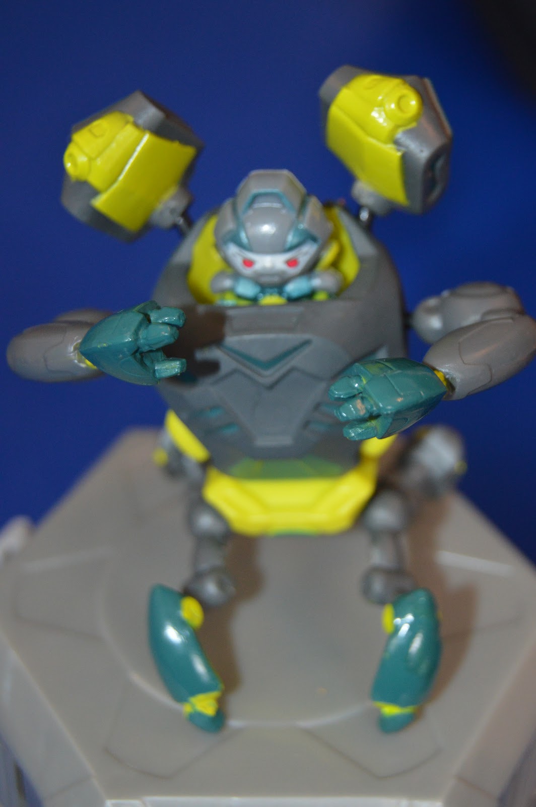 Playdays and Runways: Review | Ready 2 Robot