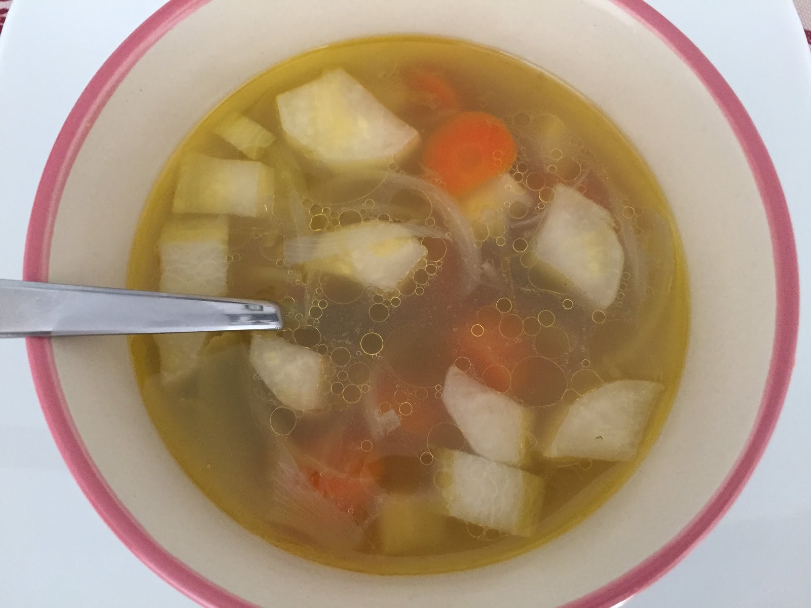 Las recetas de Nai: Sopa de nabo daikon con zanahoria, wakame y miso ...