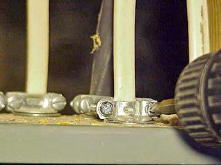 Electric Work: Electrical Basics: Installing A Cable Clamp In A Breaker ...