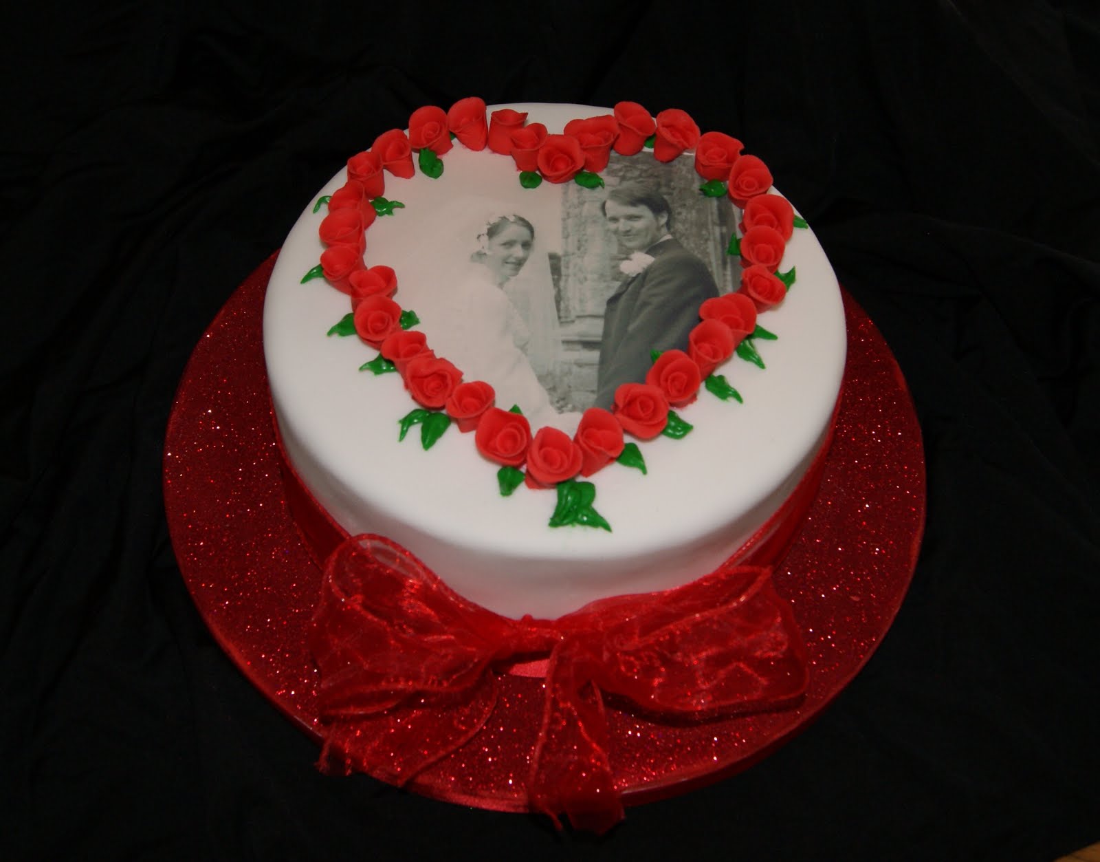 Mrs G's Cakes: Ruby Wedding Anniversary