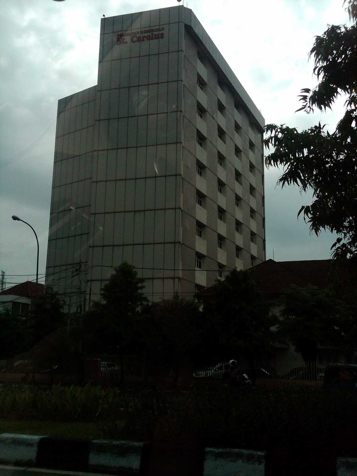 INFO JAKARTA: RUMAH SAKIT CAROLUS. SALEMBA