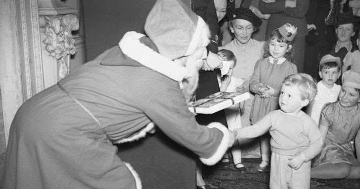 Christmas During the Second World War ~ Vintage Everyday