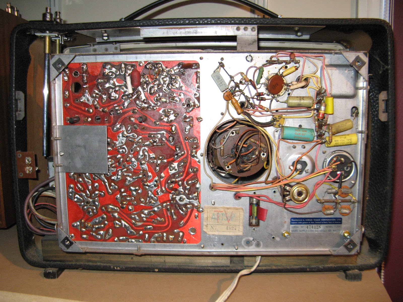 NZ Vintage Television: Pye T25Y 16" Portable TV - Updated 24/5/2019