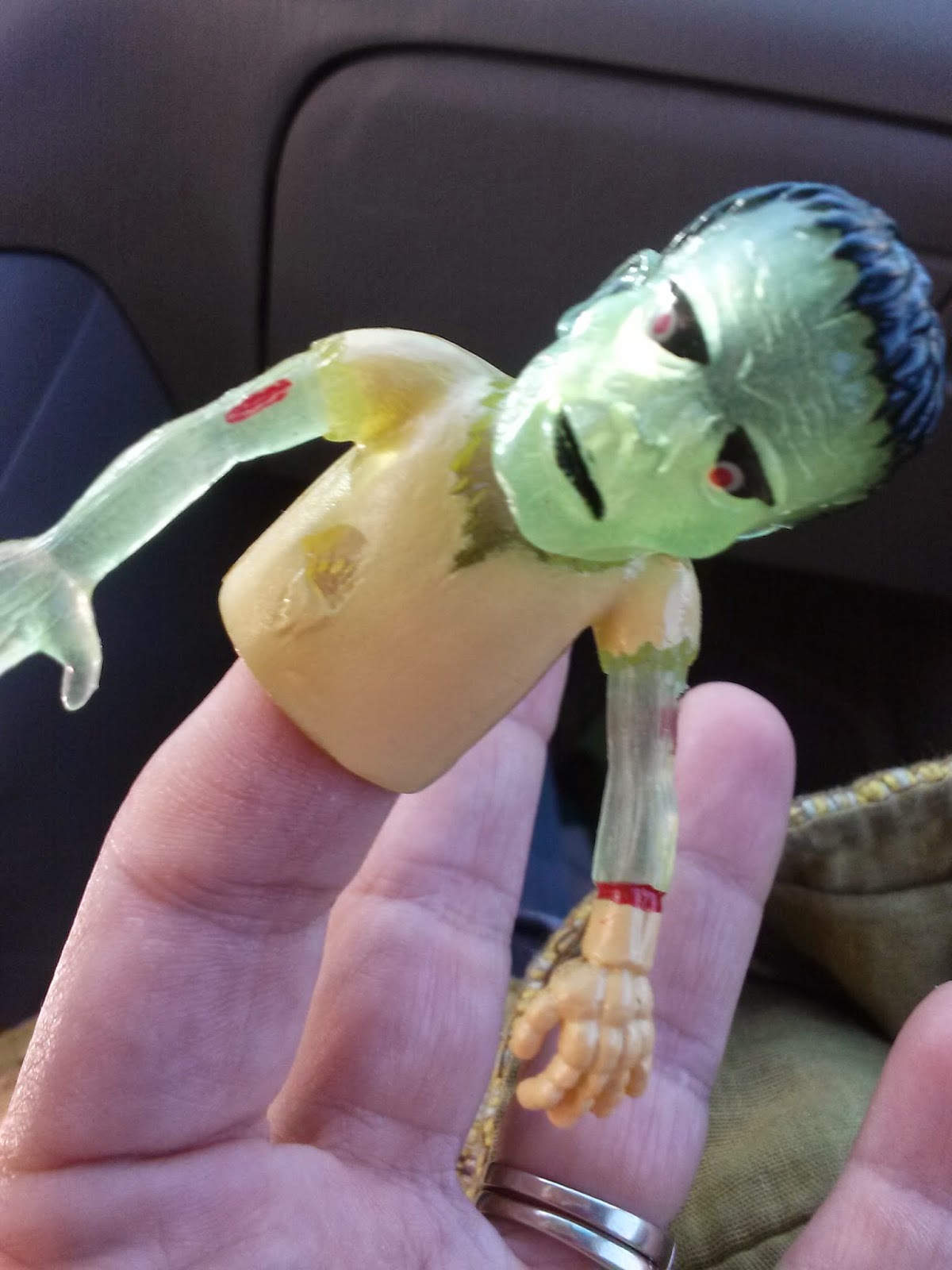 Rubies & Pearls: Zombie Finger