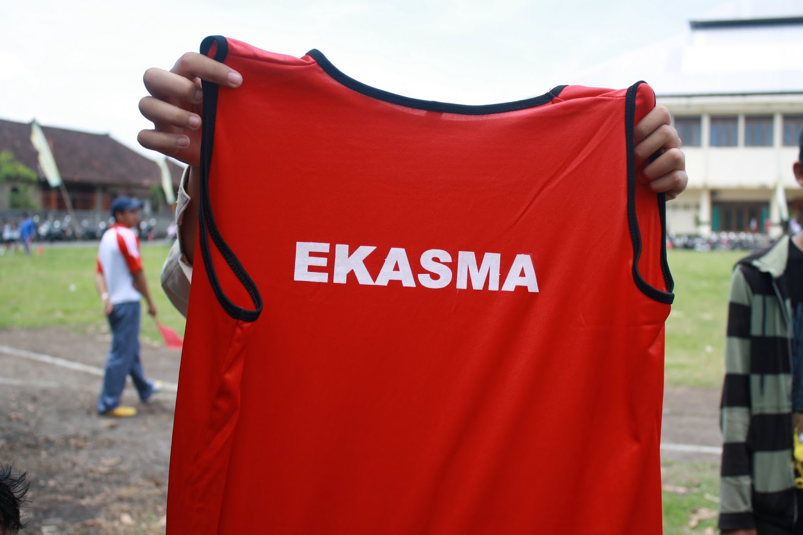 Pictures of Ekasma ~ SMAN 1 SEMARAPURA