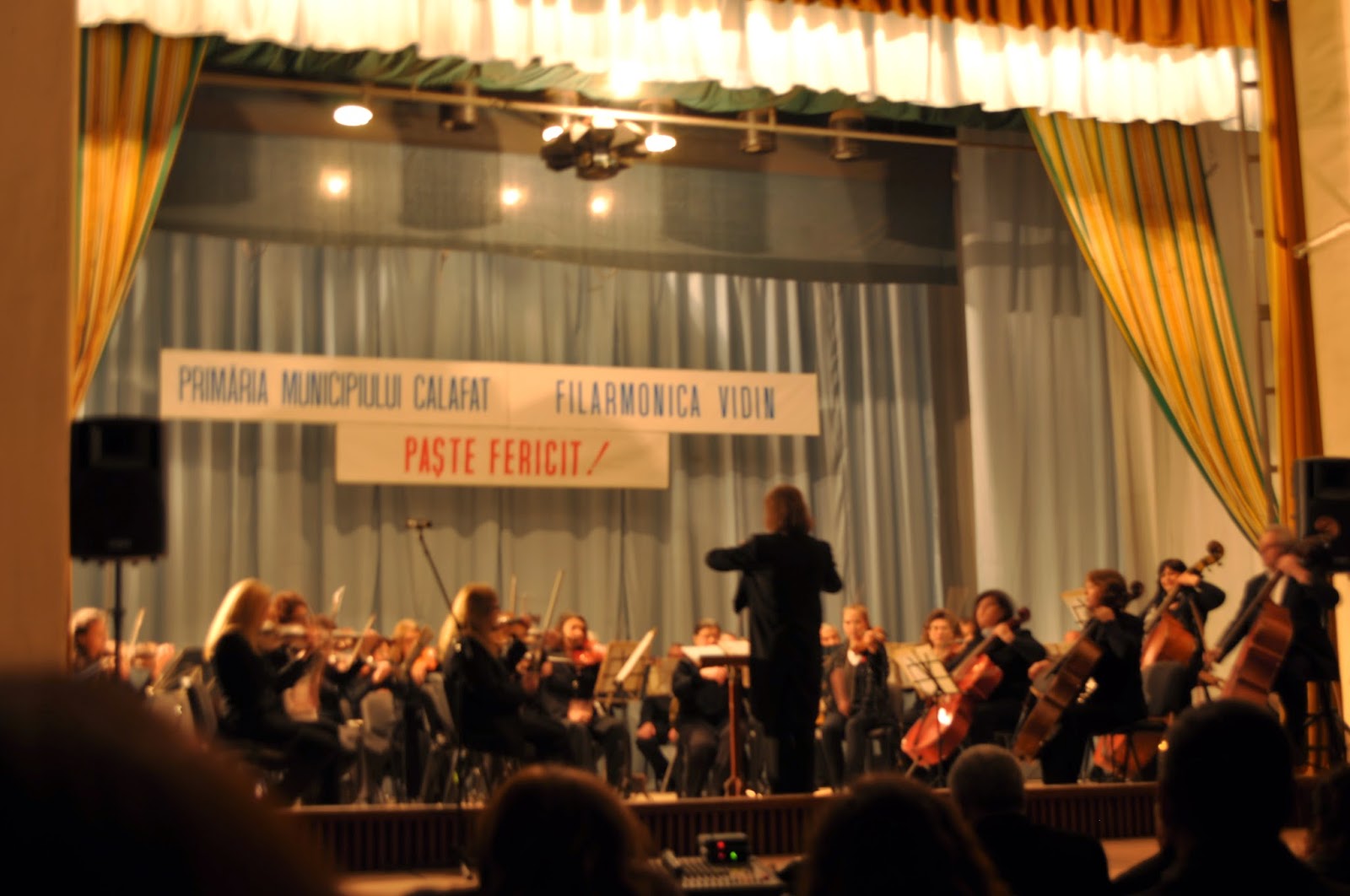 ACTUALITATEA CALAFETEANĂ: VIDEO SI ALBUM FOTO - Concertul de Paste ...