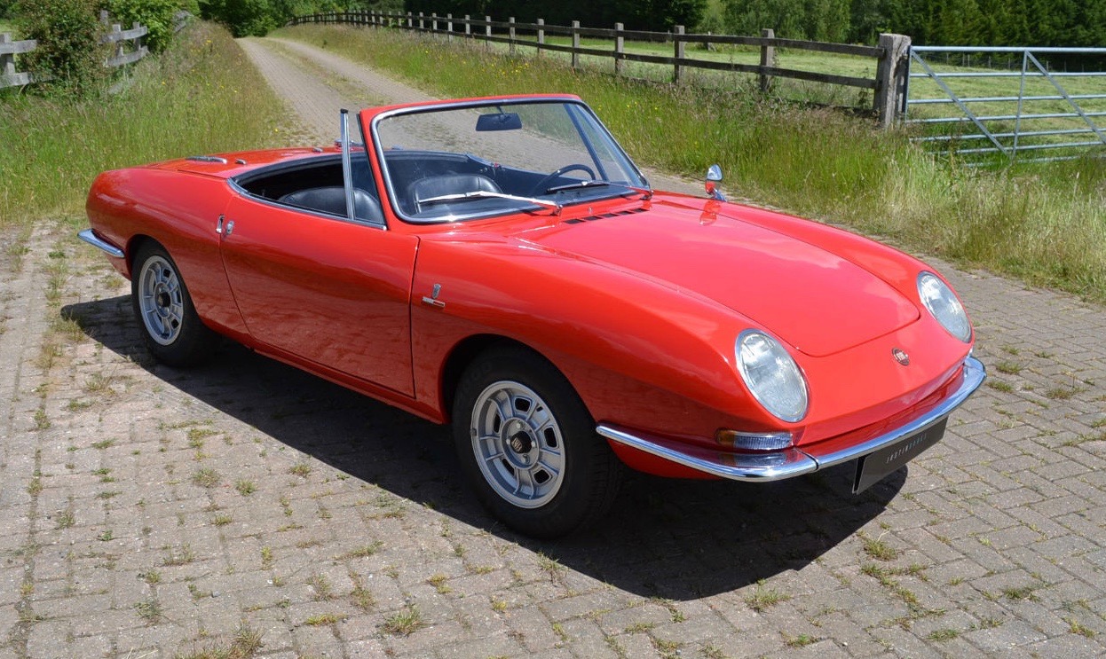 Car Style Critic: Cute: Giugiaro's Fiat 850 Spider