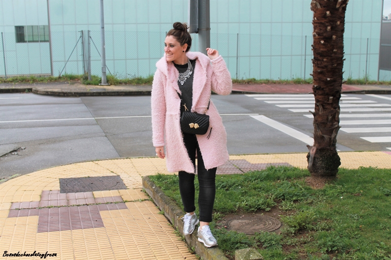 ABRIGO ROSA | Besosdechocolateyfresa