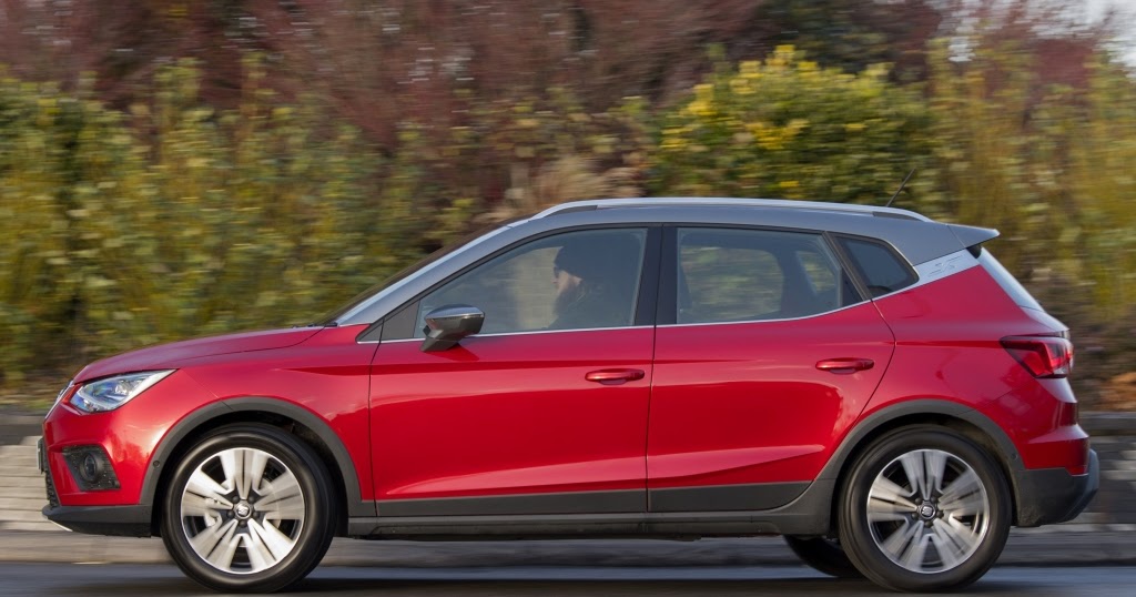 Arona Rojo Techo Gris - Idea Sala De Estar