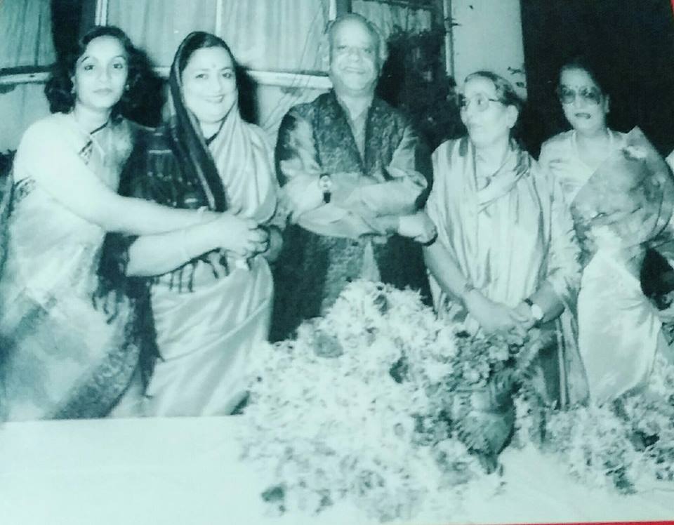 CHINAR SHADE : PADMA SACHDEV : A POETESS OF DUGGAR LAND WITH UNIVERSAL ...