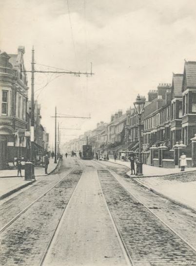 Bygone Medway @BygoneMedway: Luton Village.