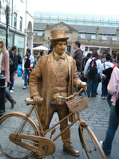 Mini Moon Mirror: Human Statues Are Complicated