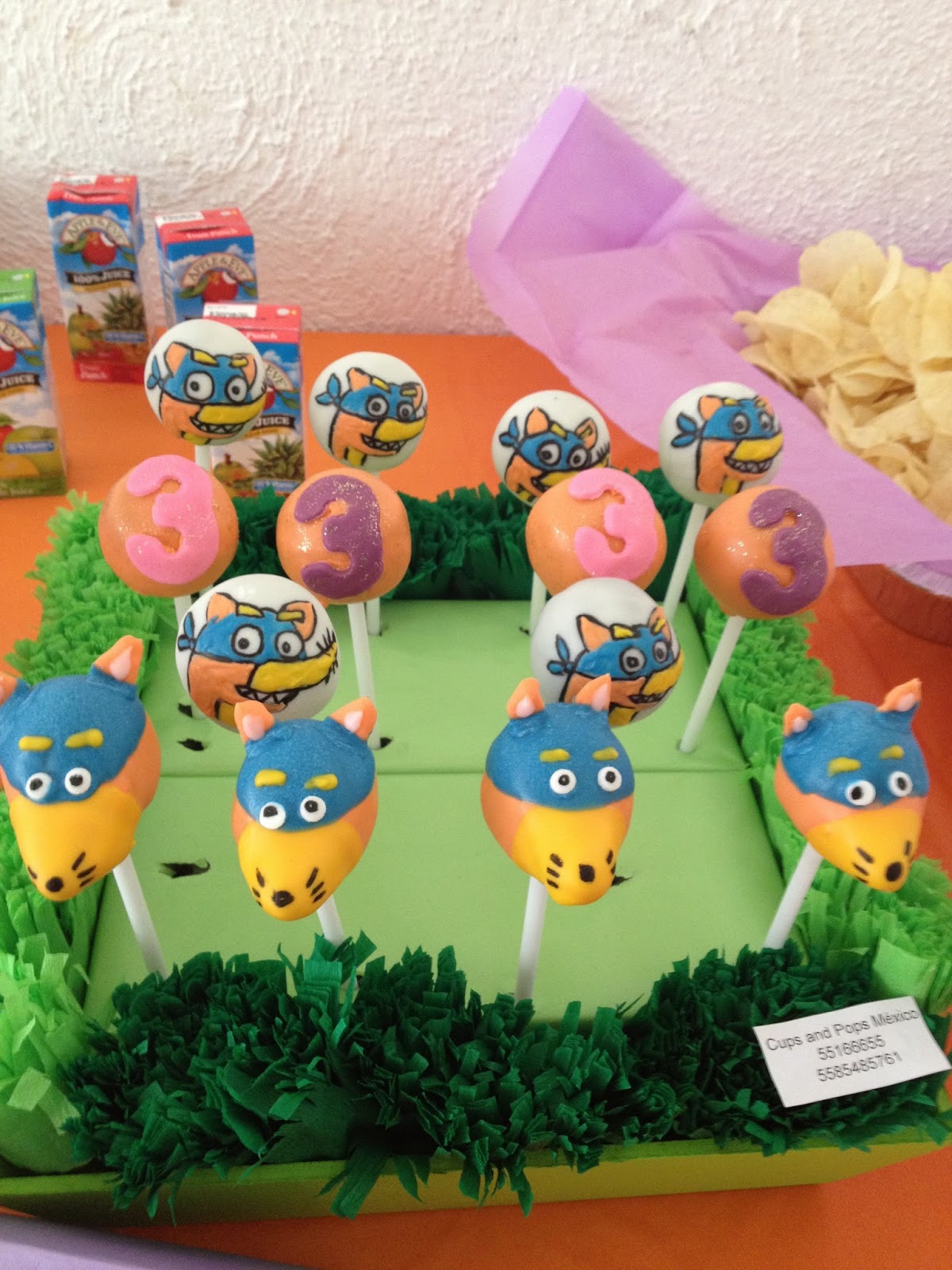 A Muffin Top Full Of Cupcakes: Dora the Explorer birthday party