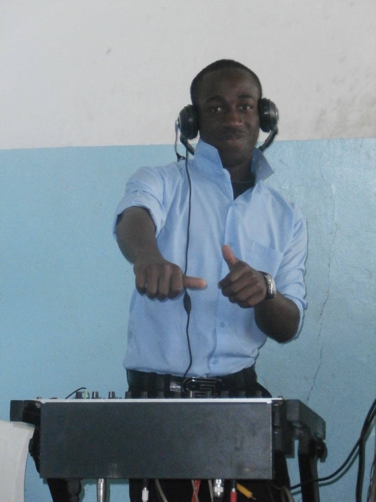 ARUSHA MODERN SCHOOLS LTD