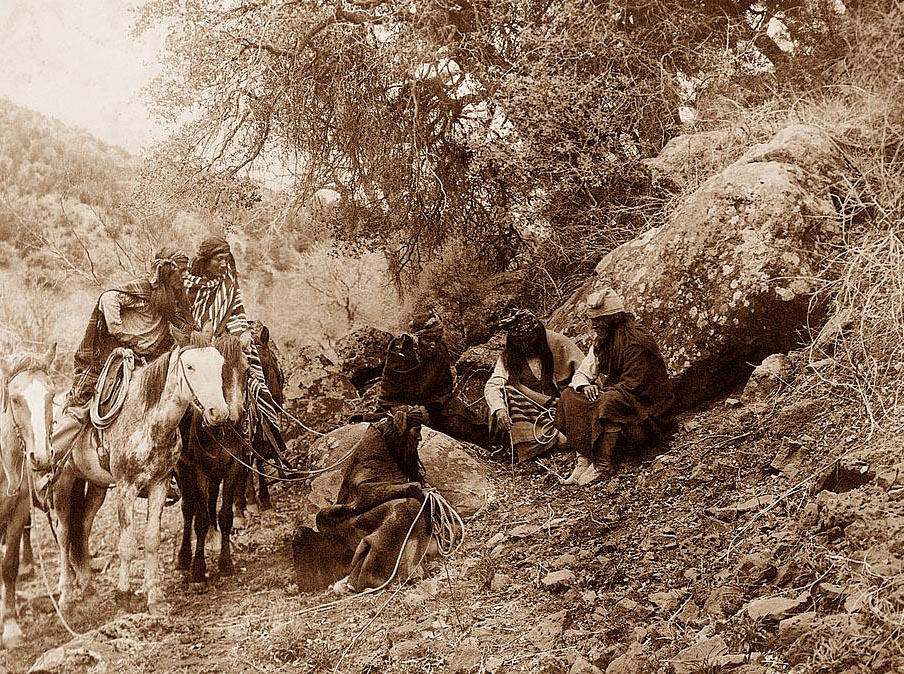 Apache Indians Hunting