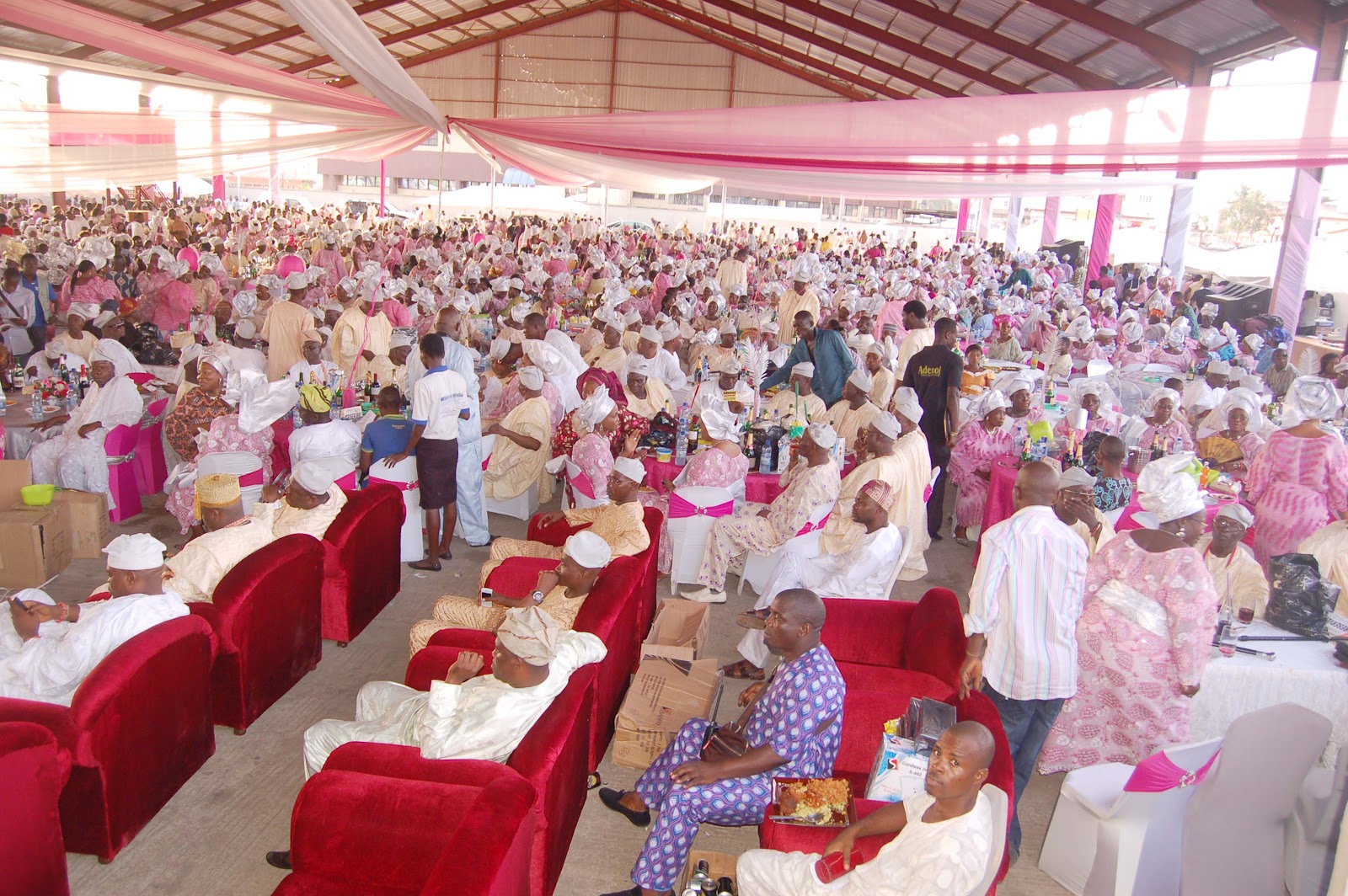 Tonero Photo Agency: TUNRAYO AND TOHEEB