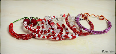 artjokey bijoux box: bratari handmade martisor "DressMeUp"