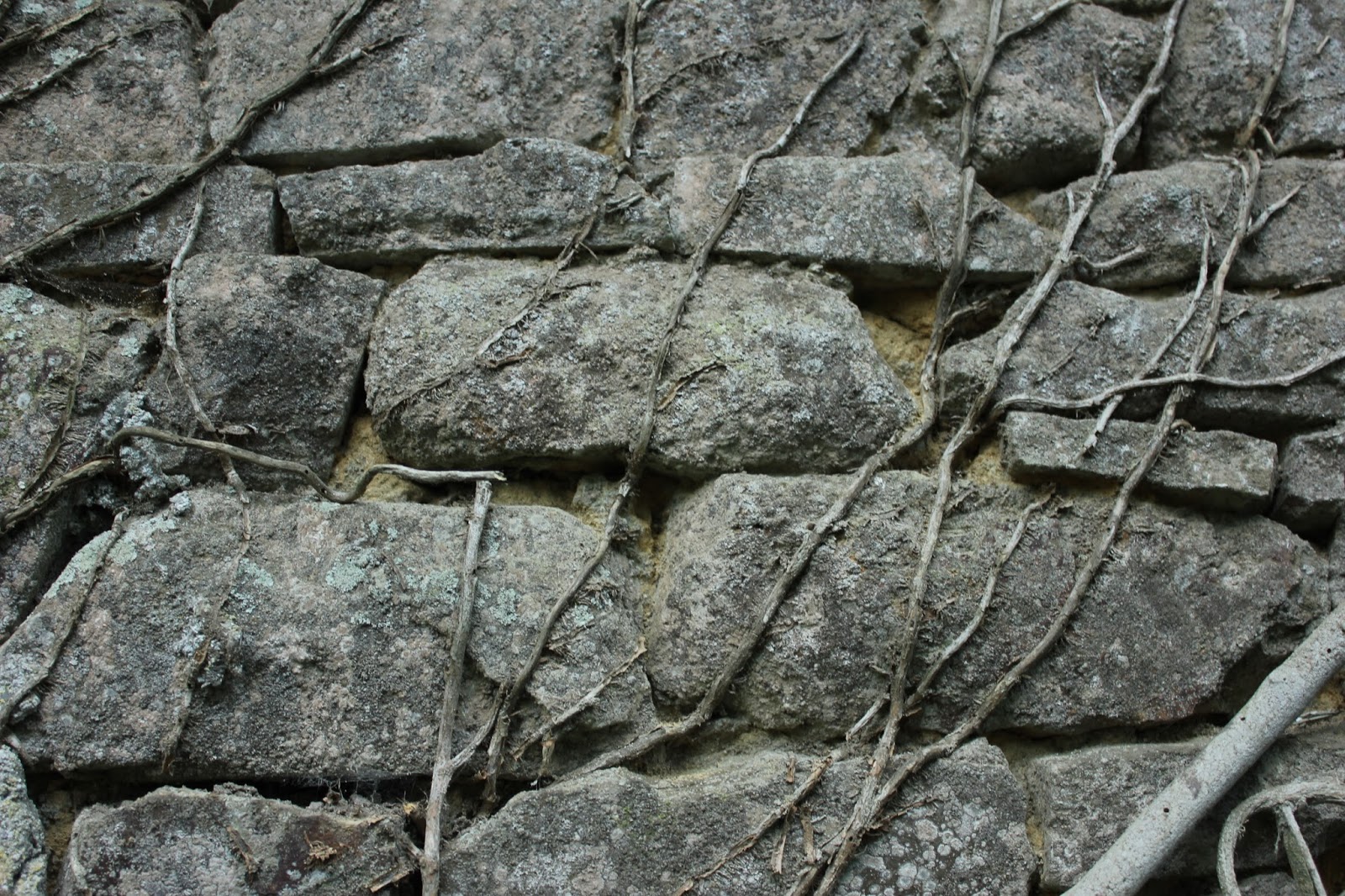 Mixing and using lime mortar and why it's a great idea to take a ...