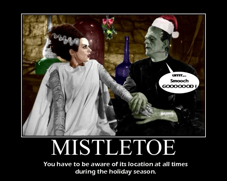 Bloody Pit of Rod: Universal Monsters Christmas Images