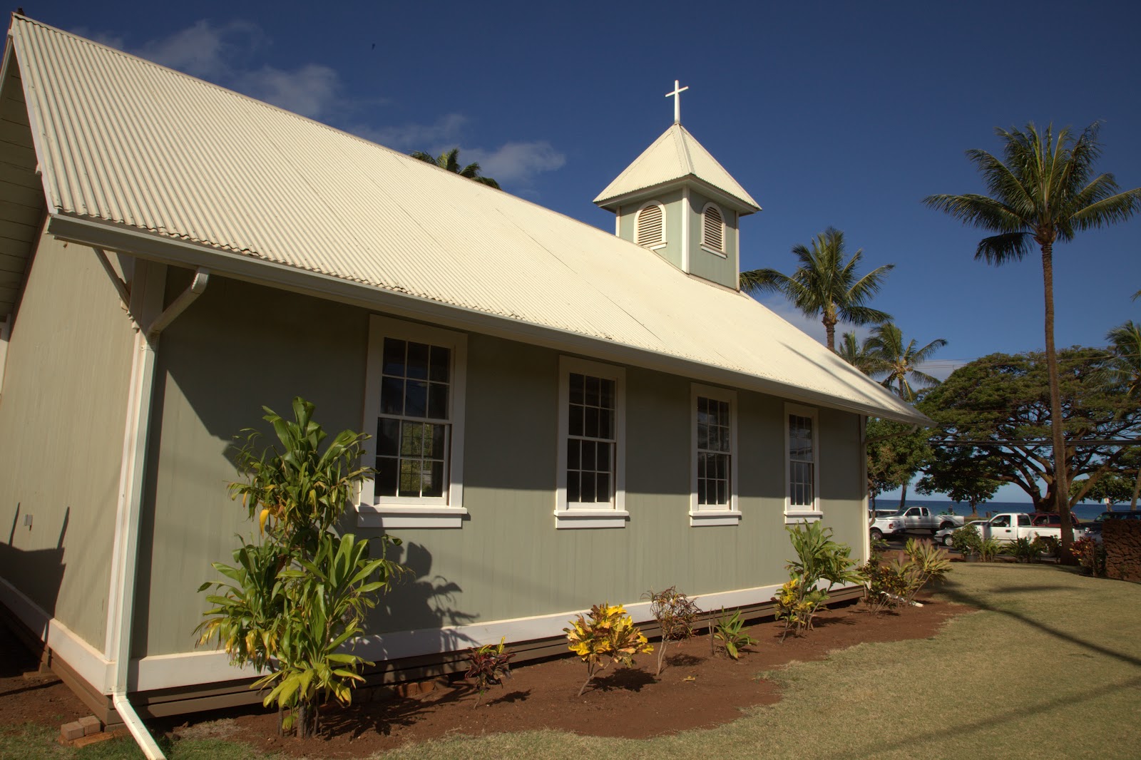 A Visit to Tomorrow: Hawaiian Churches
