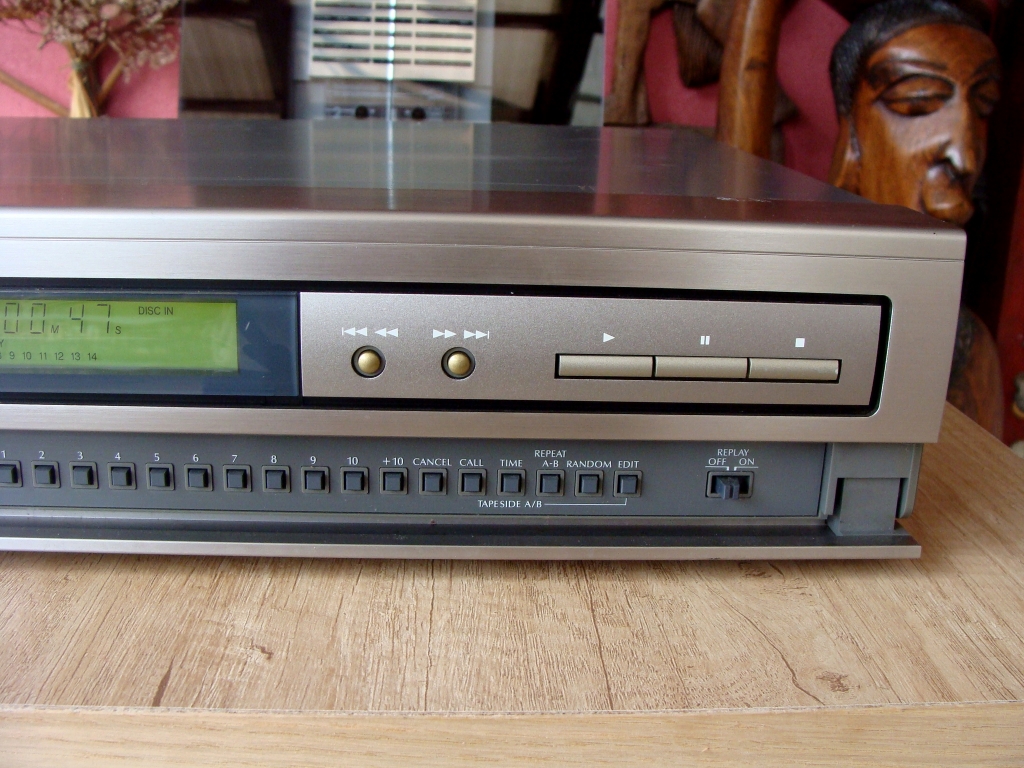 Denon DCD-210 - CD Player | AudioBaza