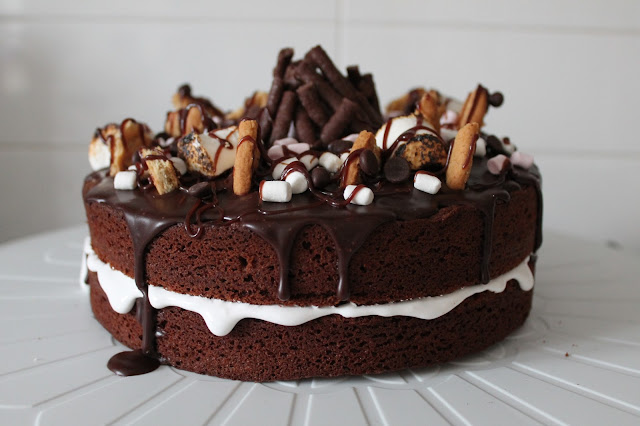 blonde honey: Monday munchies: S'mores cake