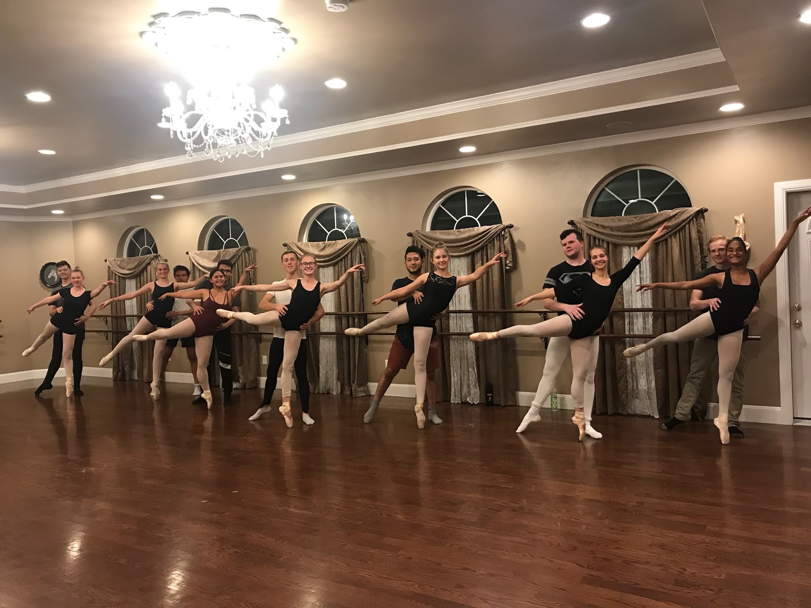 En Pointe School of Ballet