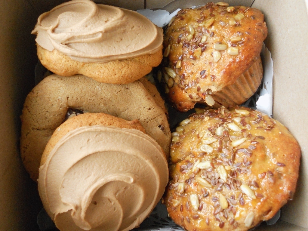 Snacking Squirrel: Pure Vanilla Bakery