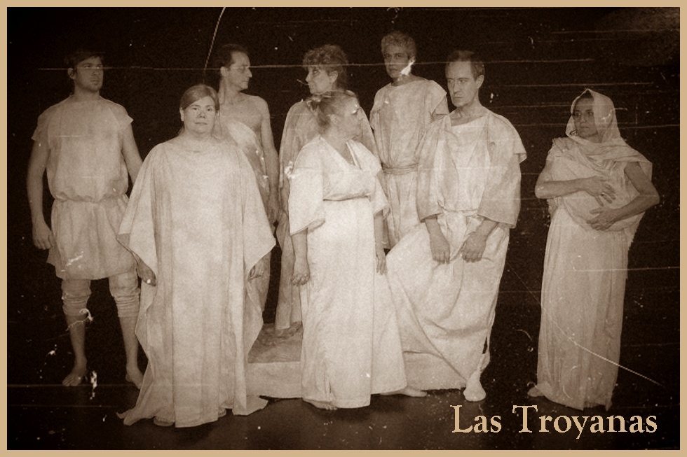 teatro el búho: Las Troyanas / Actividad especial del taller de Teatro ...