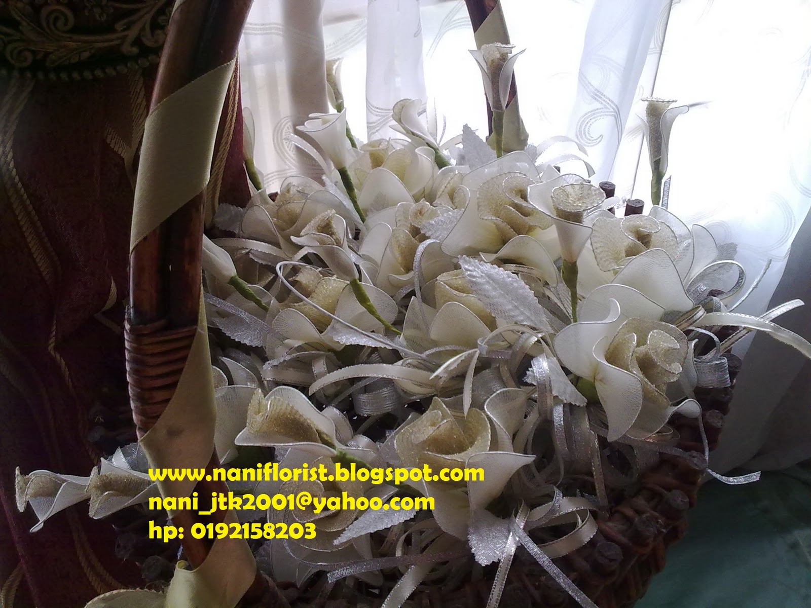 Nani Florist: BUNGA PAHAR GANTUNG VIP DAN BUNGA PAHAR PELAMIN