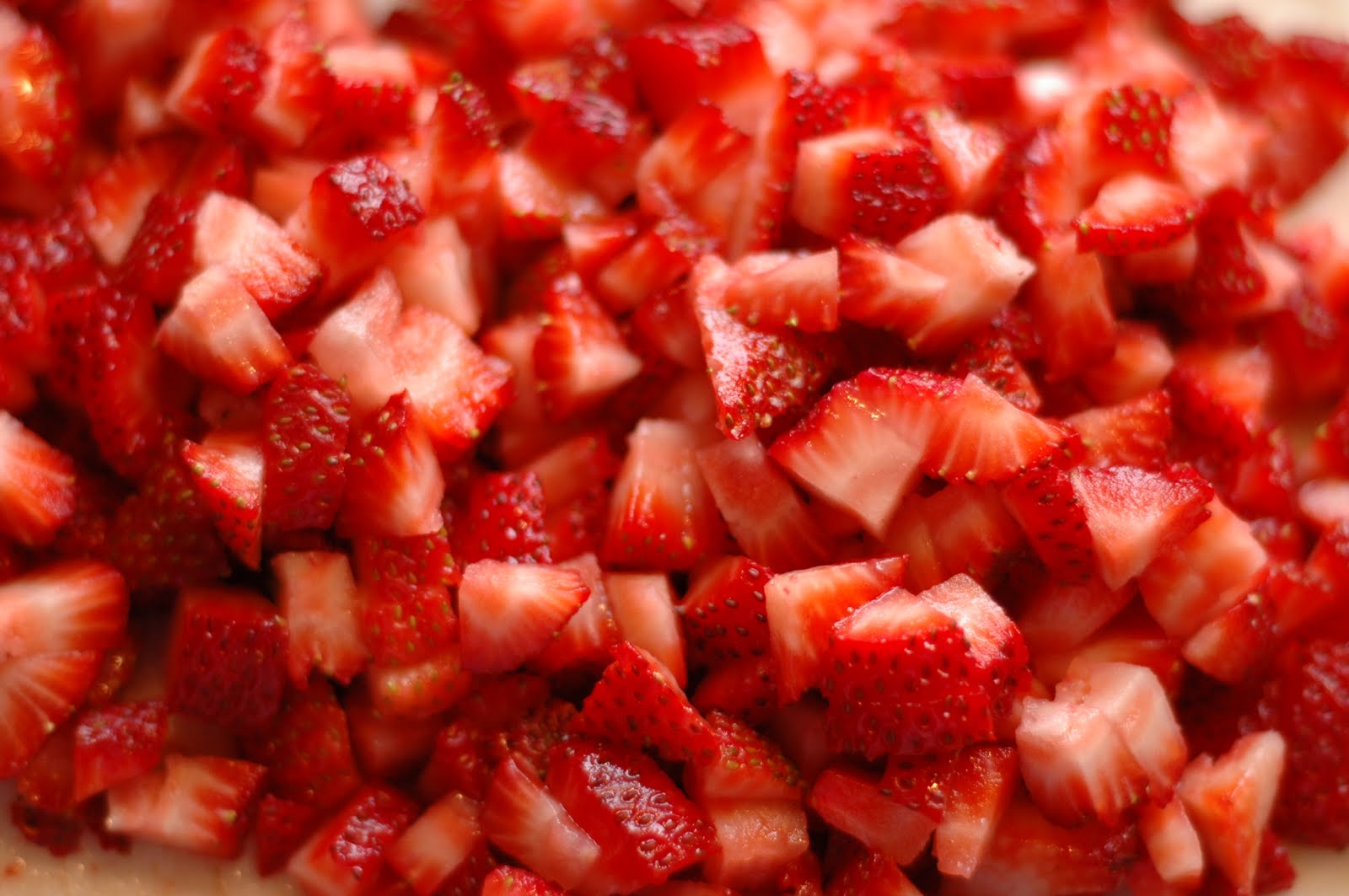 A busy lizzie life: Strawberry Crumb Bars