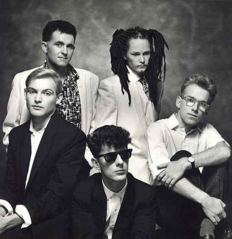 Anos 80': "MODERN ENGLISH"