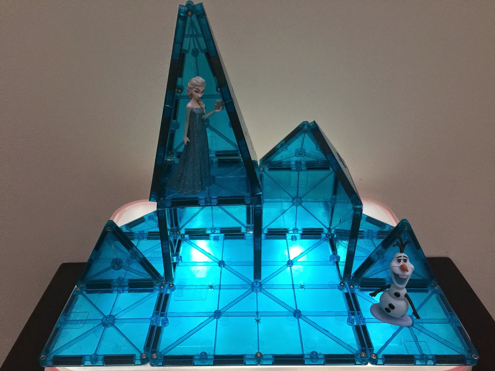 Wugs and Dooey: Frozen Small World Play