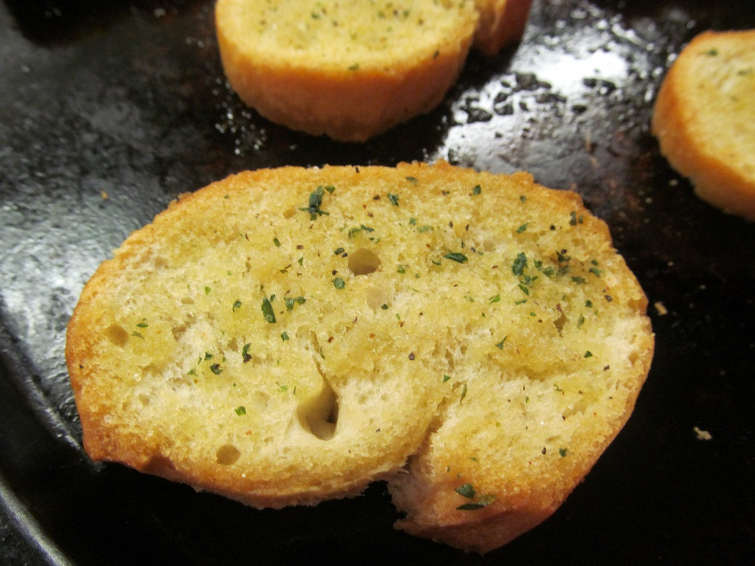 LL Farm: Garlic Crostini