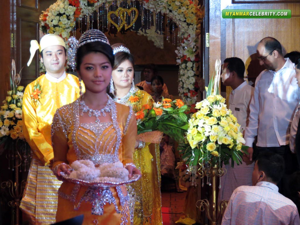 Photos: Bridal Show 2012 - Myanmar Traditional Wedding Show | Myanmar ...
