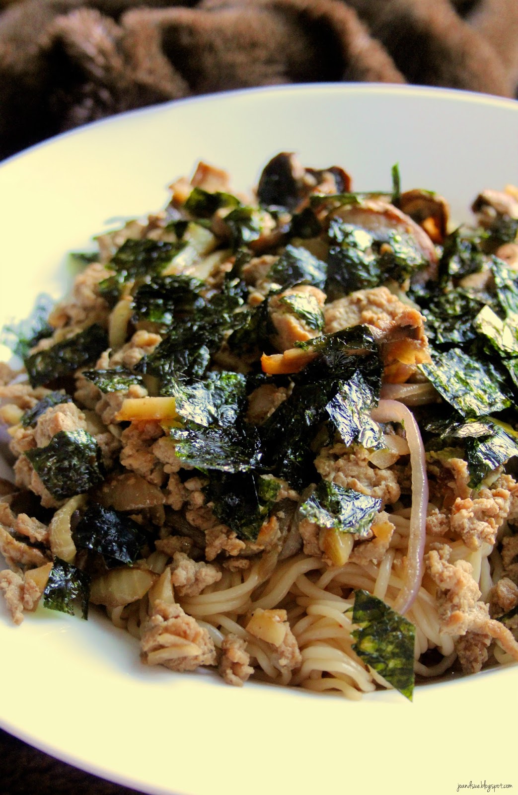 Jo and Sue: Asian Inspired Turkey and Mushroom Pasta with Seaweed