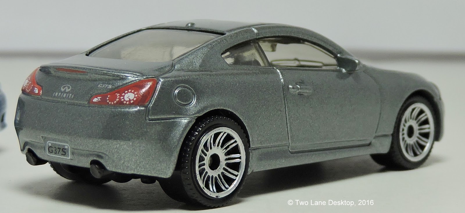 Matchbox 2010 Infiniti G37 Coupe